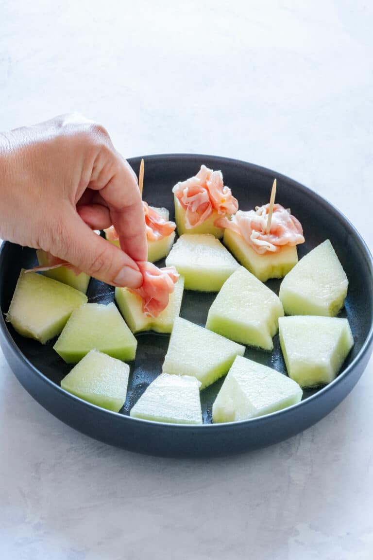 Prosciutto and Melon Appetizers – Appetizer Addiction