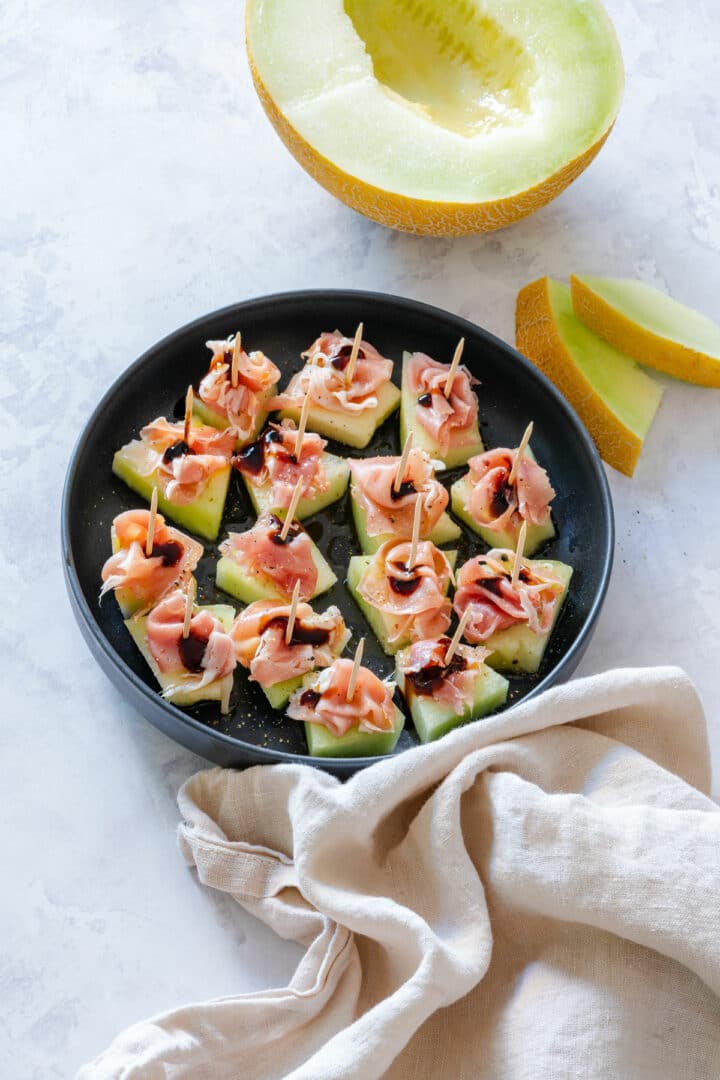 Prosciutto and Melon Appetizers – Appetizer Addiction